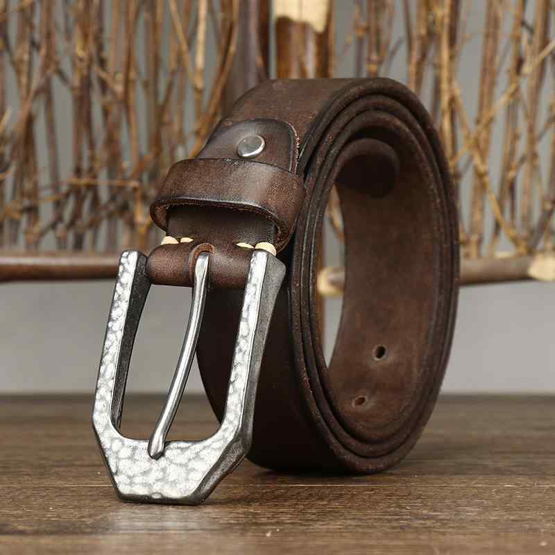 ・素材: 牛レザー（トップレザー）・バックル素材: スチール・留め具の種類: ピンバックル・カラー展開: コーヒー、カーキ、ブラック、レッドブラウン・ベルト幅: 3.8cm・ベルト厚み: 5mm・長さ展開: 100cm、105cm、110c...