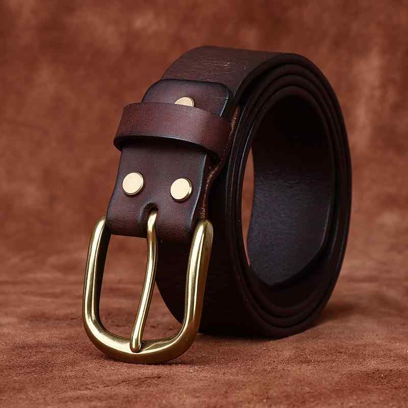 ・素材: レザー（頭層牛革）・バックル素材: 銅・留め具の種類: ピンバックル・カラー展開: ブラック、コーヒー、カーキ、レッドブラウン・ベルト幅: 約3.8cm・厚み: 約4mm・サイズ展開: 100cm、105cm、110cm、115c...