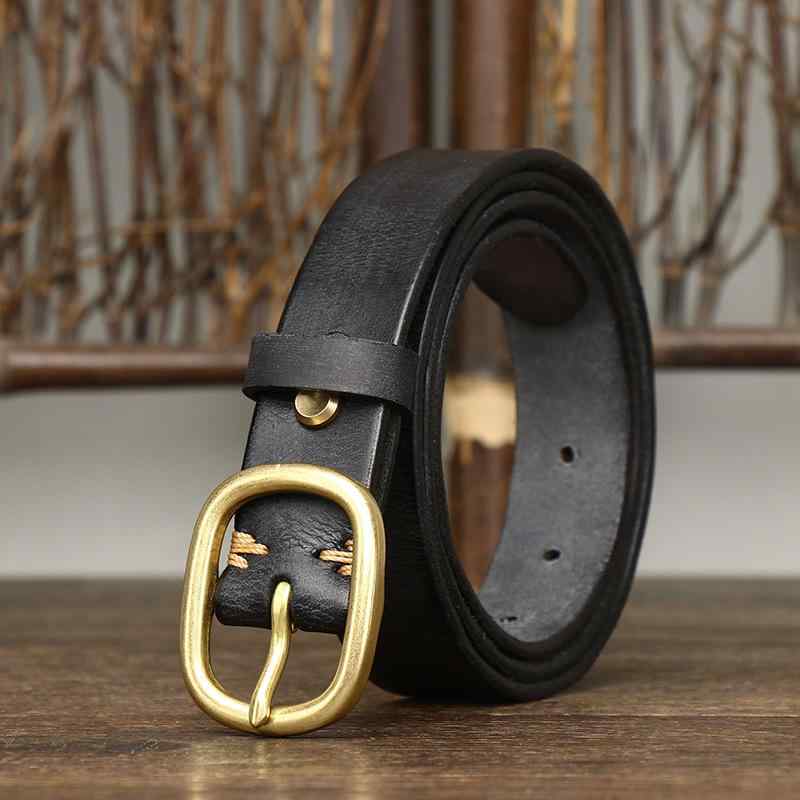 ・素材: レザー・レザー特徴: 牛革・バックル素材: 銅・留め具の種類: ピンバックル・カラー展開: ブラック、コーヒー、レッドブラウン、カーキ・ベルト幅: 2.8cm・厚さ: 4mm・サイズ展開: 90cm、95cm、100cm、105c...