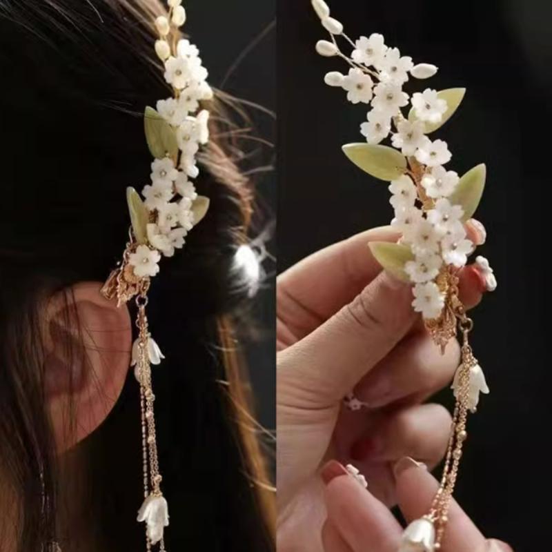 ・カテゴリ: ヘアアクセサリー・ヘアクリップの種類: サイドクリップ・素材: 合金・: 植物、花びら・スタイル: 韓国、フェミニン・カラー展開: ゴールド