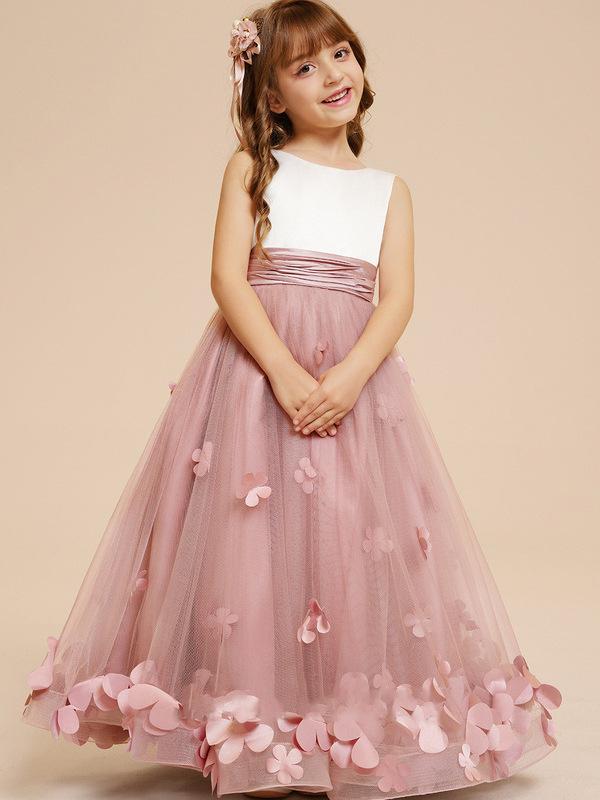 ・カテゴリ: 子供用ドレス・対象: ガールズ・対象年齢: 3〜8歳・スタイル: 欧米風・主な素材: 綿95%・裏地: 綿80%・カラー展開: 画像参照・サイズ展開: 100cm、110cm、120cm、130cm、140cm