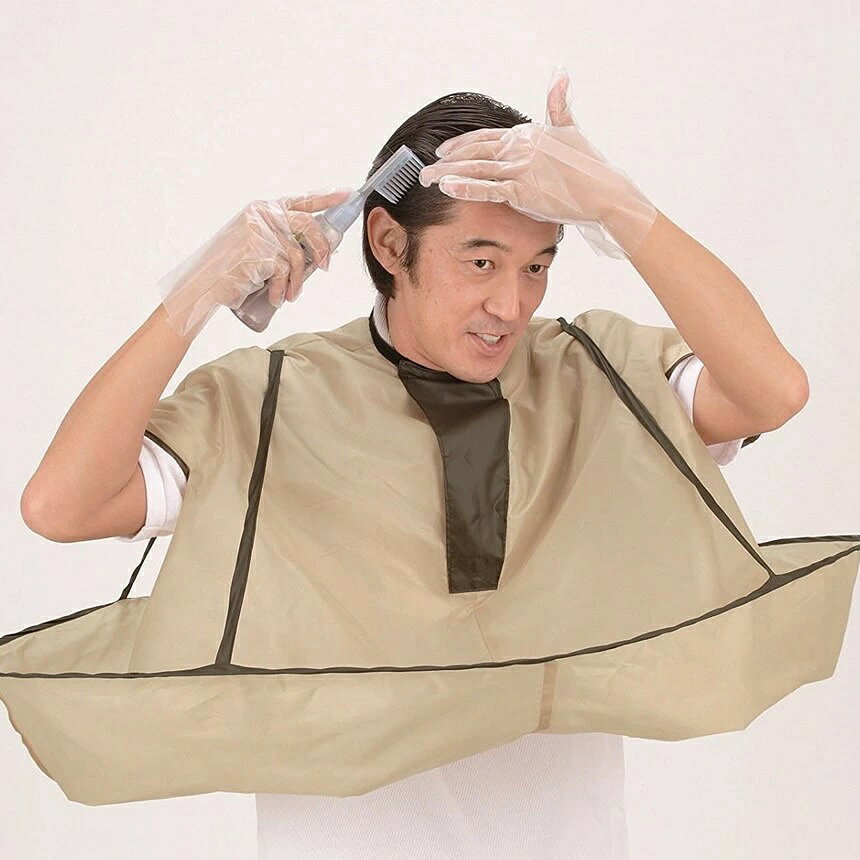 我が家で散髪屋。 切った髪が散らばらない!! すっぱりかぶるだけのお手軽マント!! 袖がついているので、腕を出して自由に作業ができる!! 毛染めで薬剤で服や床を汚すのを防ぎます!! 一人でも作業ができる!! 首回りに面ファスナーがついている...