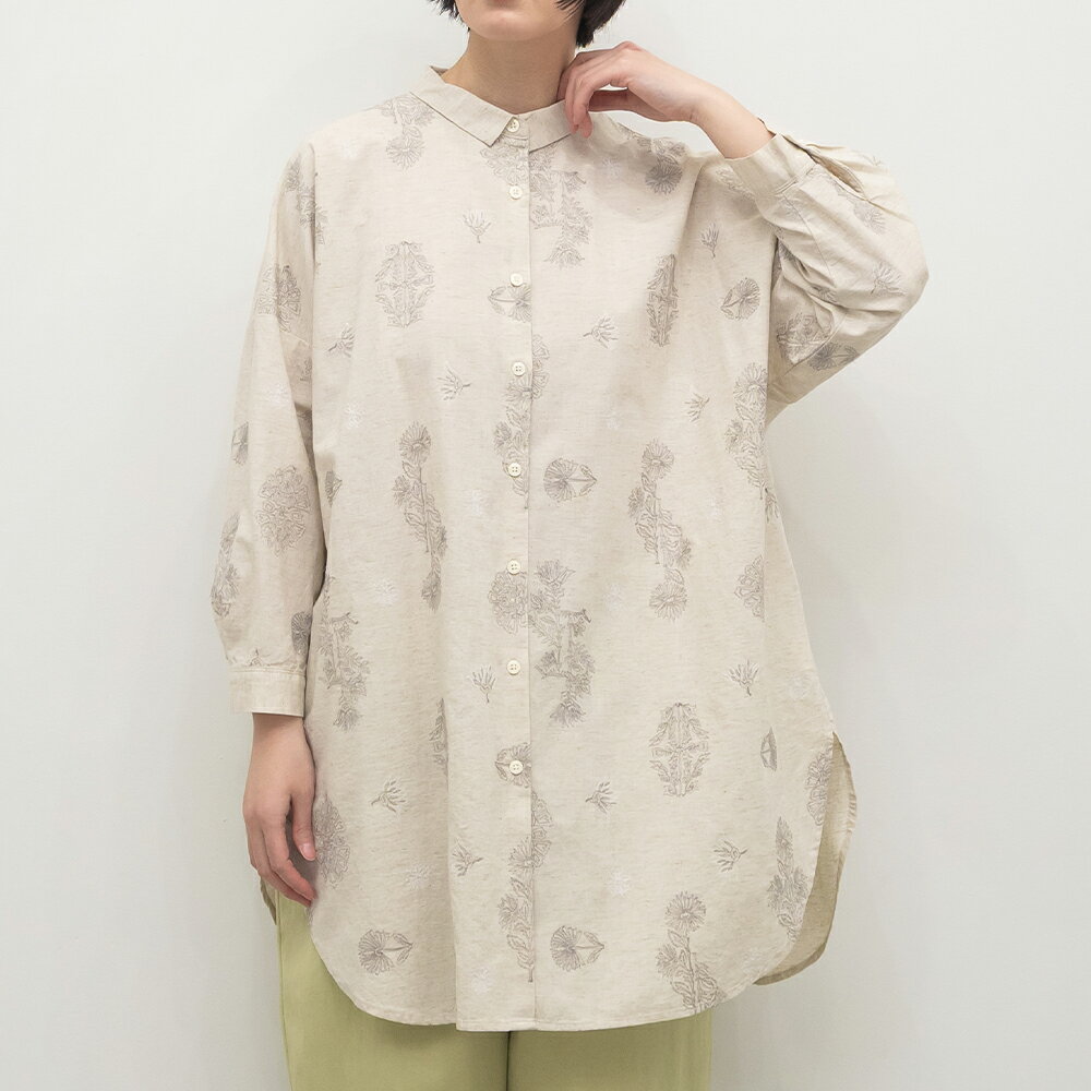メーカー希望小売価格はメーカー商品タグに基づいて掲載しています■ 商品について ナチュラルな風合いのコットンリネン平織総柄刺繍ドルマンシャツチュニック。 ふんわり柔らかくソフトな風合いのベース生地に、お花をイメージしたオリジナルの刺繍をラン...