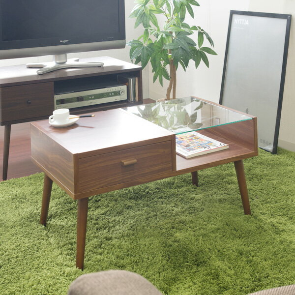 ▼ アプリインストールでクーポンGET！小物など雑然としがちで片付けが難しいモノも引き出しですっきり。引き出しにポンポンいれて、引き出しを締めればすっきりです。また、ガラス天板の下は、収納やディスプレイに使えるスペースをご用意。引き出しに入...