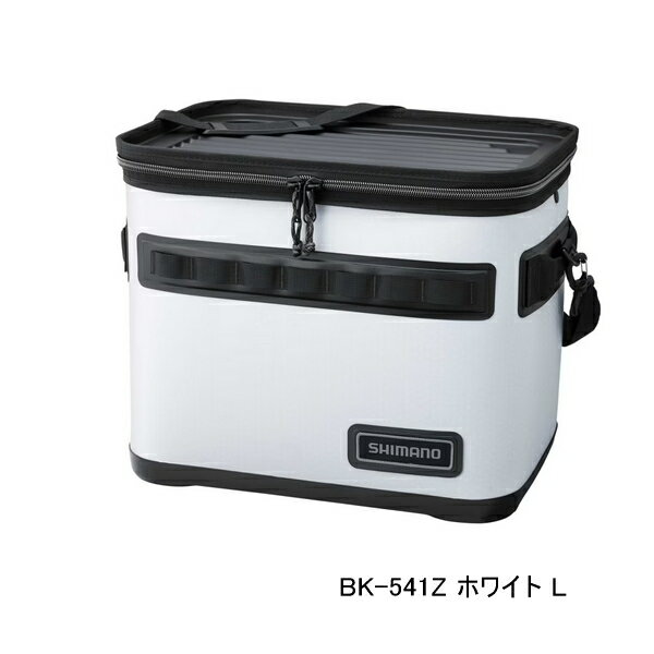 ◆軽量でありながら、つぶれにくい保形性をもった新へらバッグ。エサ収納等に便利な32LのMサイズ、道具入れ等に便利な46LのLサイズ、へらクッション（別売り：BA-A41Z）を積み重ねて市販のキャリーカートに取り付け可能。へら池でのキャスター...