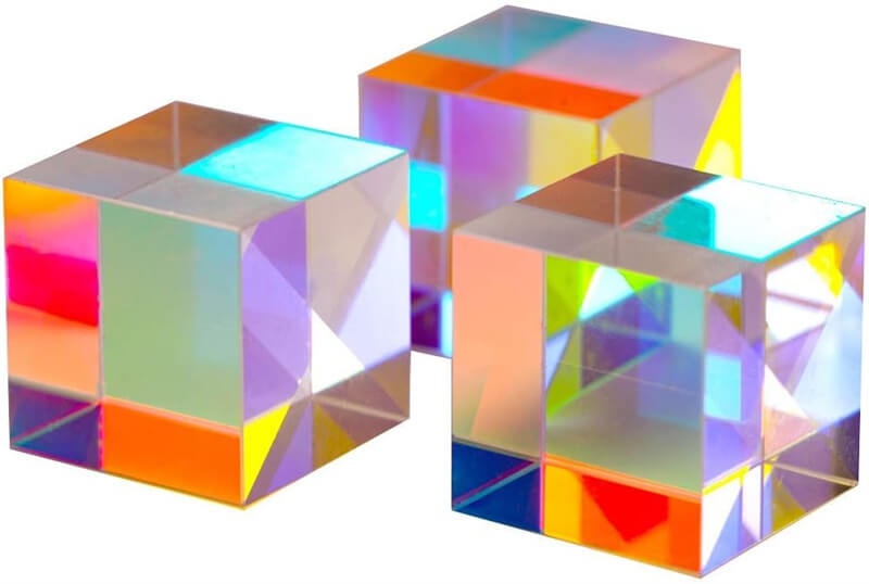 ・透明色 2.1×2.1×2.1・立方体の三原色プリズム(Trichroic Prism)、3個セットです。サイズ:2.1×2.1×2.1。・ このプリズムガラスは、白色の光を三原色(赤、青、緑)に分け、美しい光をつくり出し、光学と科学の教...