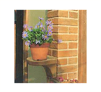 「花台　TypeA」は、アンティーク物置カンナを、もっと素敵に演出する為のオプションですが、レンガ門柱や、枕木・壁面などにももちろん取付可能です。 FRP（繊維強化プラスチック）は耐久性もあり、何よりも頑丈。 また、質感にもこだわりました。...