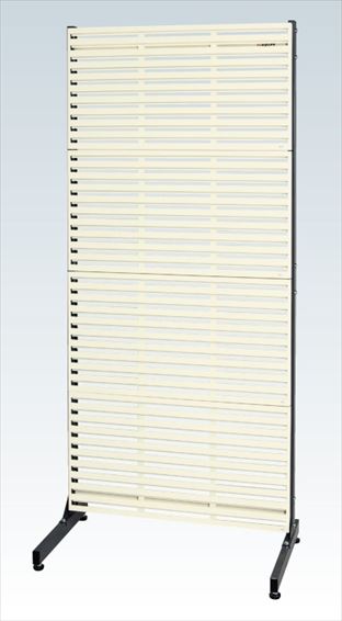 単体でも壁面でも簡単設置。1台で2通りの使い方ができます。●外寸：W892×D550×H2005mm●カラー：アイボリー●質量：39kg●2010年モデル（ピッチ45mm）●均等耐荷重（パネル1枚当り）：30kg●セット内容（付属品）：ルー...