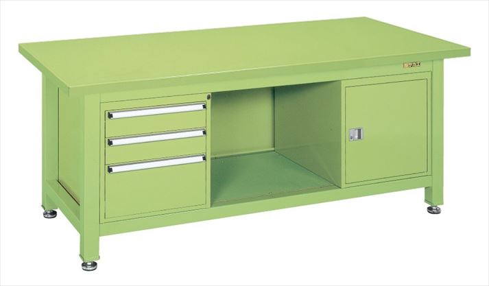 本体は60角パイプ（構造用鋼管）の溶接一体構造により非常に堅牢です。本体は角パイプ（構造用鋼管）を使用しているため非常に堅牢でしかもホコリが溜まりません。●外寸：W1800×D800×H740mm●内寸：W1520×D515×H453mm●...