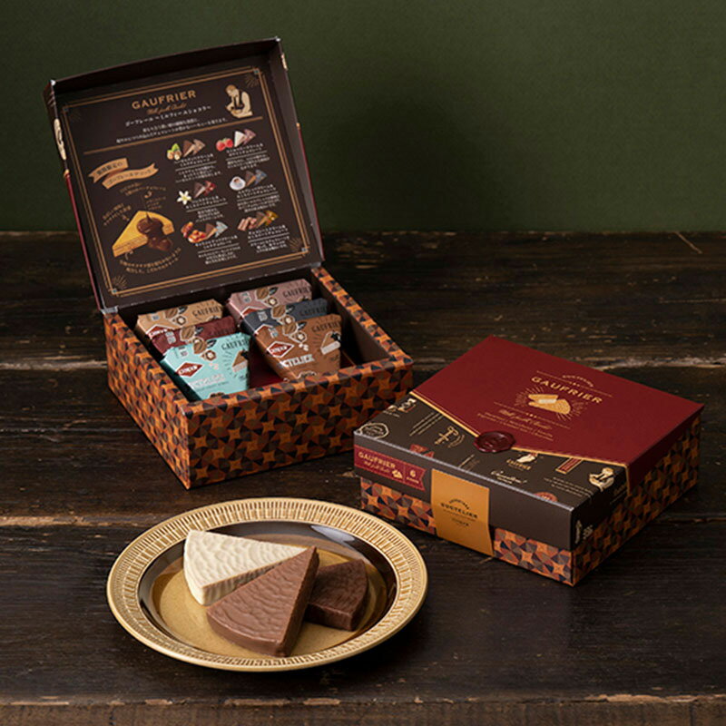 “お菓子の工房”をイメージしたパッケージ。6種類の味が全て詰まった、贅沢なセットです。［内容］ゴーフレール×6個（ヘーゼルナッツ・ストロベリー・バニラ・エスプレッソ・キャラメルナッツ・チョコレート×各1）［賞味・消費期限］製造加工日より12...