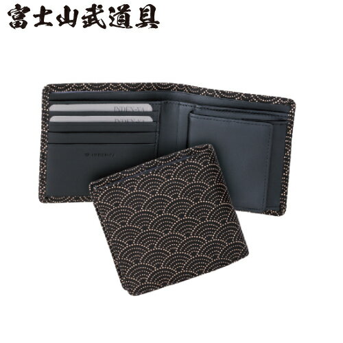 【商品番号】 No.2008 【商品名】 札入S 【仕様】 札入ポケット2、カードポケット4、ポケット3 ボックス型に開く小銭入1 【サイズ】 10 × 10.5 × 2.7cm