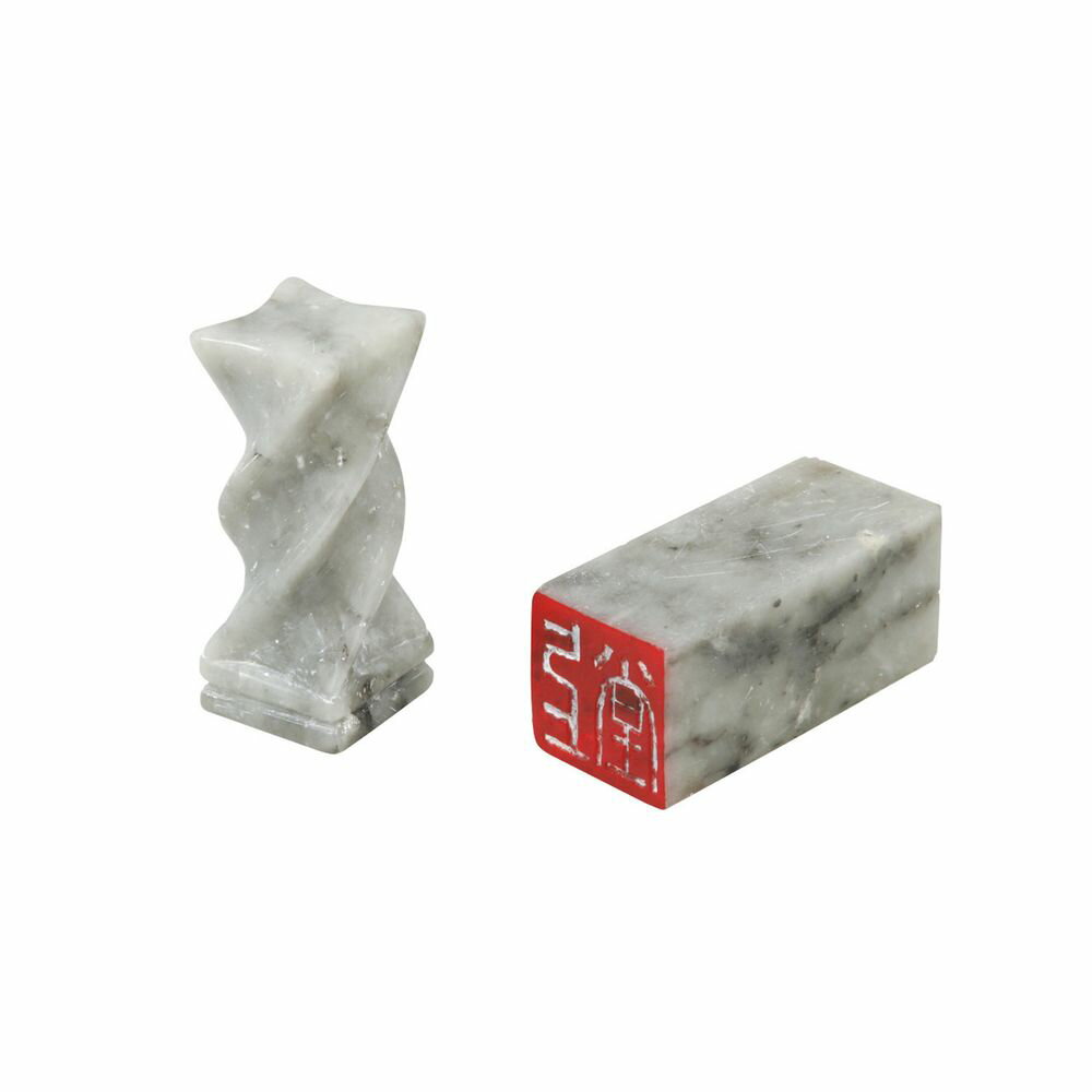 適度なやわらかさと粘りがあります。※画像には制作例が含まれています。【詳細】商品サイズ：30×30×70mm※天然石のため色・柄に多少のバラつきがあります。[ 美術・画材 ]