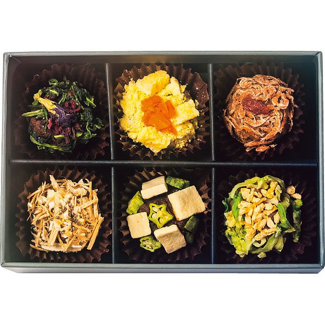 こちらの商品の包装(ラッピング)について○こちらの商品は冷蔵冷凍配送のため、ラッピングはお受けできません。のしはお受けします（のし名入れはお受けできません）。注文者名とお届け先名が異なる場合は「（注文者名）様ご依頼分」と送り状に記載して発送...