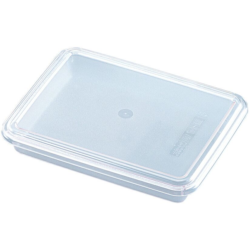 ・お料理の下ごしらえに便利な角バットです。傷つきにくいシボ加工が施してあります。ポリカーボネイト樹脂の性質上アルカリ系の洗剤を使用すると製品が割れる恐れがあります。洗浄の際は中性洗剤をおすすめします。蓋は別売です。商品サイズ:206×267...
