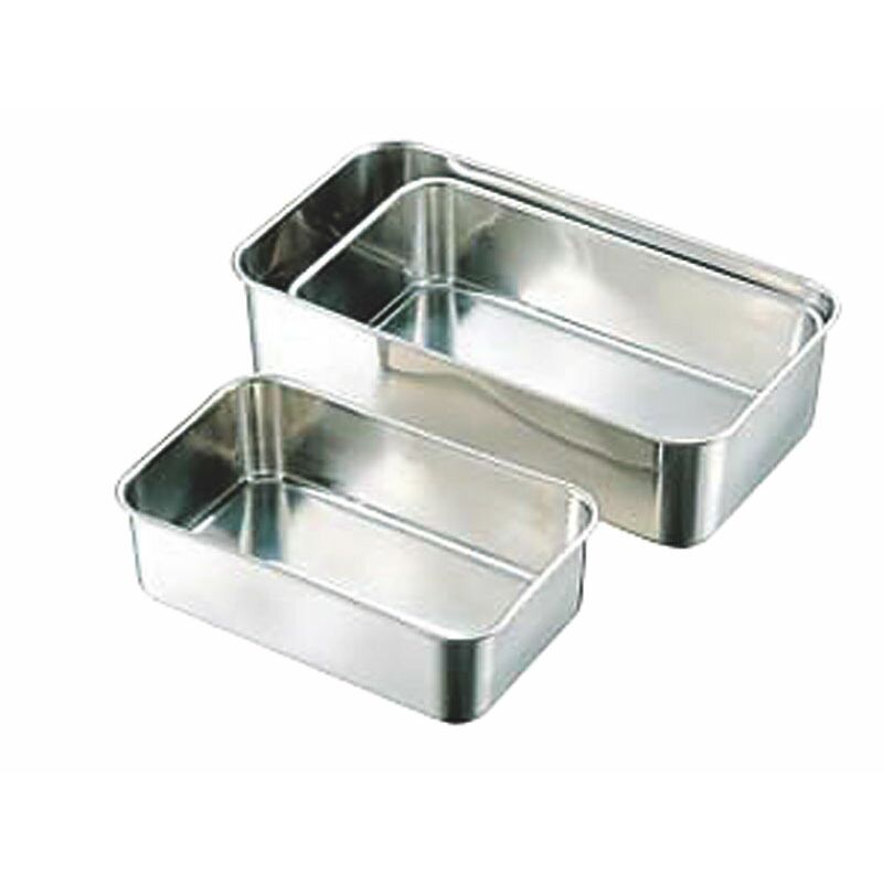 ※画像はシリーズ画像です。商品は単品です。業務用深型長バット。ご家庭でもご使用頂けます。規格:320型外寸縦×横×高さ:325×188×H82mm材質:18-8ステンレス※画像は代表画像ですので、画像のサイズ感と実際のお届け商品のサイズ感は...