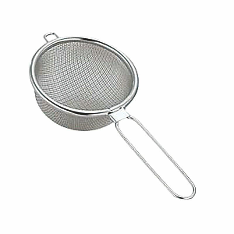 ●内アミ：40メッシュ　外アミ：18メッシュ材質：18-8ステンレス外径×柄長mm：φ74×97生産地：日本（燕三条）日本製※画像のサイズ感と実際のお届け商品のサイズ感は異なる場合があります。商品名および仕様に記載のサイズ・カラー等がお届け...