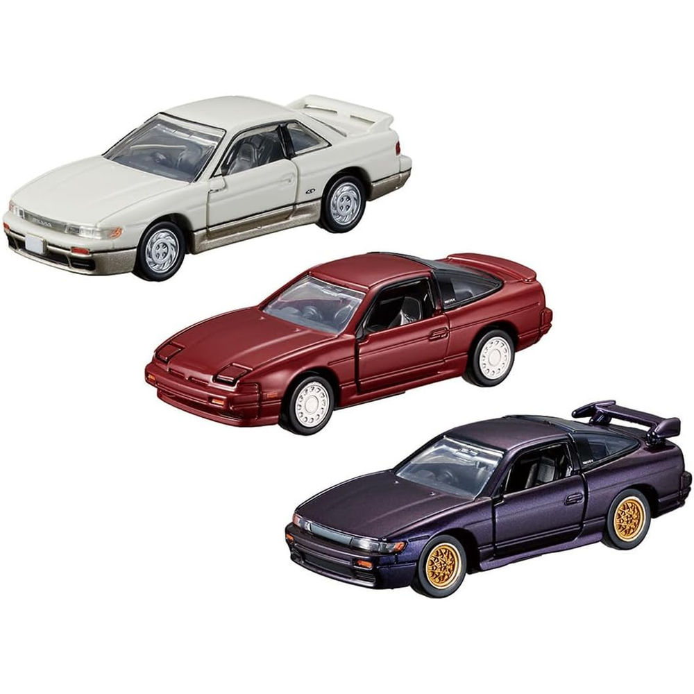 日産の人気スポーツカーが3台セットになって登場です！＜セット内容＞(スケール・アクション)・SILVIA(1/62・サスペンション、左右ドア開閉)・180SX(1/62・左右ドア開閉、リトラクタブルライト可動)・SILEIGHTY(1/62...