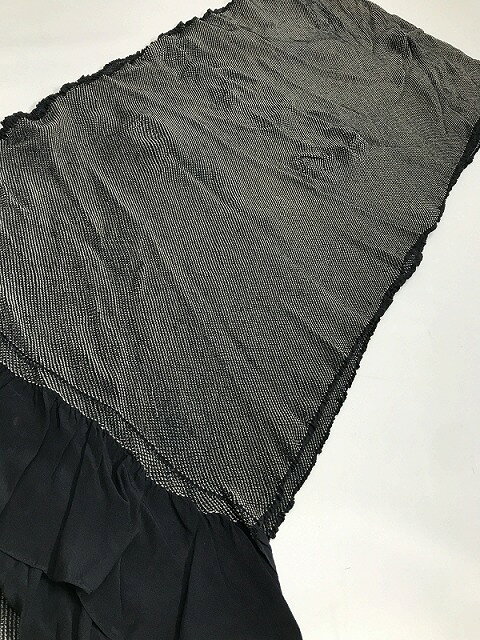 商品説明：しなやかな濃紺地に絞り染めの施し サイズ：幅約36、長さ約360cm 素材：正絹 状態：ランク3クスミ シミ有 TPO：普段着 浴衣等