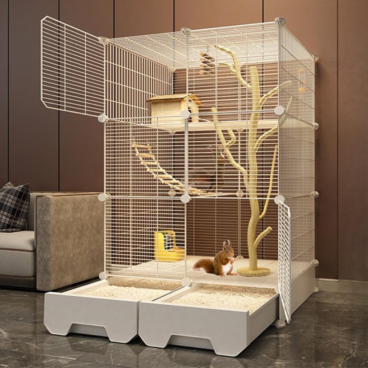 高さが魅力の小動物用ケージ。十分なケージ高で登ったり降りたり上下運動が好きなリスやフクロモモンガなど小動物の飼育に。引き出し底トレイがお手入れ楽々。深さ13cmあるの引き出しトレーがついているのでフンが飛び散らなく、外漏れもなく、お掃除がし...