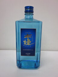 内容量 720ml ご注意 開封後はお早めにお飲みください。 保存方法 常温 原材料 さつまいも、米麹 製造元 雲海酒造株式会社 商品説明 アルコール分25%、原料は南九州産の厳選された芋、黄金千貫、宮崎・綾の日本有数の照葉樹林が生みだす清...
