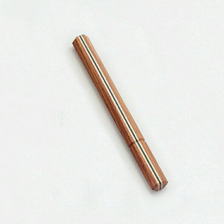 転がりにくい六角形にしたリン棒です。 商品詳細 材質・内容 カリン メープル コクタン 寸法 長さ12.5cm 生産国 日本製 備考 ※実際のサイズと若干異なる場合がございます。 ※実際の商品と色味が若干異なって見える場合がございます。