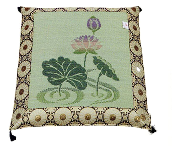 サイズ 70cm×70cm 商品説明 [い草仏前座布団] 春・夏は涼しさを感じる実り柄い草で、秋・冬は豪華さ感じさせる金襴を、季節に応じお使い戴けるリバーシブルタイプ御前座布団です。 &nbsp; 掲載写真の色合いはお使いの環境（マシン・モ...
