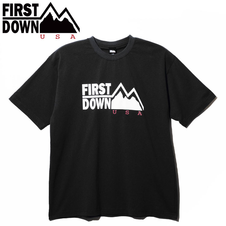 【デザイン】 シンプルながらもインパクトのあるFIRST DOWN USAロゴをフロントに配置したTシャツ。 ユニセックスで着用可能なリラックスフィットシルエット。 【素材】 ドライな質感と程よいハリ感が特徴の天竺素材を使用。 洗濯を重ねて...