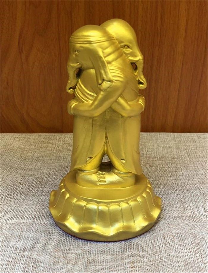 商品仕様： 材質:真鍮 サイズ ：高さ: 16cm幅:10cm たくさんの展出品の中に弊店の製品をご覧頂き、ありがとうございます。 ★安心していただける気持ちの良いお取引にしたいと思っております。 &nbsp; 発送について： 配送は佐川急...