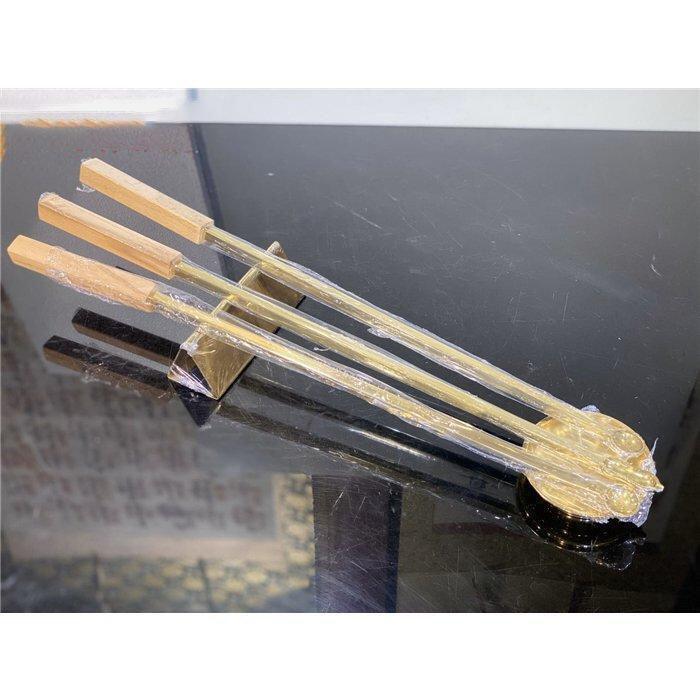 商品詳細 ★商品状態：新品 材質:真鍮 護摩さじ :長さ60.5 cm 皿 ：高さ2.1cm直径10.5cm内部の直径9.7cm ★カラー：画像はご参考までに。実際の商品とは異なる場合がありま