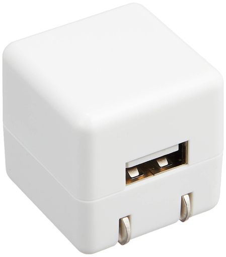 家庭用コンセントからウォークマンなどのデジタルオーディオプレイヤーを充電できるAC充電器です。 コンパクトなキューブ型で、10年使える長寿命設計を実現しています。※あくまでも電気設計上の寿命であり、製品の寿命を保証するものではありません。 ...