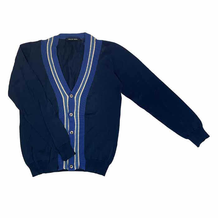 着用シーズン秋、冬素材・品質コットン　100％ メーカー希望小売価格はメーカー商品タグに基づいて掲載しています&nbsp;ABCDE161466110単位：cmロゴも一新されたタブロイドニュース。 変わらない服づくりへの姿勢と、時代を的確に...