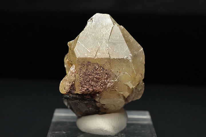 2.9×2.3×1.8cm 14.0g　 ゴールドルチル水晶の世界的産地・ブラジルのバイア州産です。 水晶はスモーキーが主体となりますが、太いゴールドルチルがはっきり見える素晴らしい品質です。 Bahia, Northeast Region...