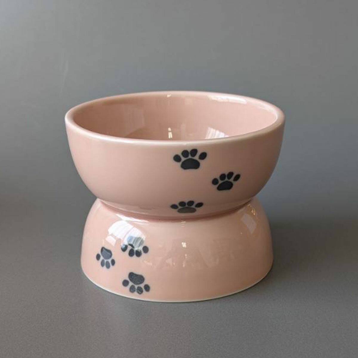 この上下両方使える　ペット用食器は、大きい方と小さい方のどちらも使えます！ 成猫/犬の時期や食欲が旺盛な時は、大きい方で 小さい時代や高齢時期、病気や食欲が無い時、 ダイエットしている時には小さい方で、 その子に合わせて一瞬で変えられます。...