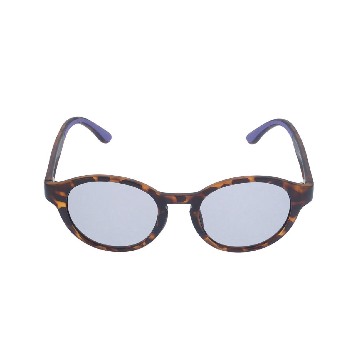 PABLO サングラスタイマー / TYMER商品の特徴ELIOT(TY100)のボストンシェイプに比べレンズ上部にも丸みを持たせたラウンドタイプのニューフレーム。フレーム自体も細身に仕上げてエッジを抑えたプレーンな印象で男女問わず、スポー...