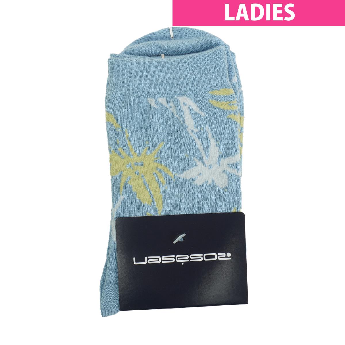 リーフ柄レギュラーソックスロサーセン / ROSASEN商品の特徴オアシスリゾートシリーズハーフパンツとスカートの合わせても様になる丈にこだわり、今シーズンのノマドリーフ柄をジャカードで表現したカジュアルなソックス。フィット感にも優れ、シン...