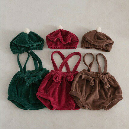 商品説明商品名ベビー用のサロペットです。サンタ風のデザインで可愛らしいですよ。合わせるトップス次第で長く使用できる着回し力抜群のサロペットです!しっかりとした生地感で秋冬に大活躍!リンクコーデやギフトにもオススメです!素材コットン、ポリエス...