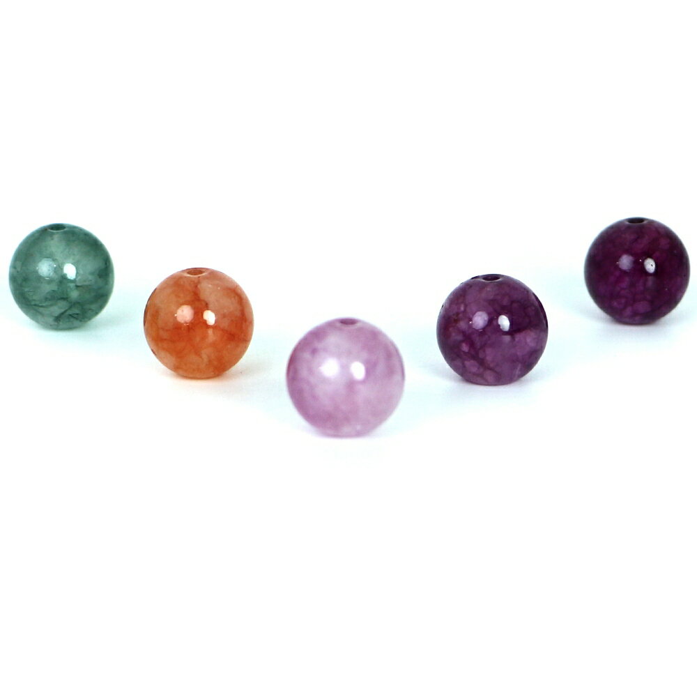 【ビーズサイズ】10mm 【形】丸玉 ※ビーズサイズは0.5mm前後の誤差がある場合がございます 【商品説明】 こちらの商品ではニュージェード、軟玉（なんぎょく）を紹介させていただきます 中国では翡翠の腕輪などは先祖から受け継がれるほど高価...