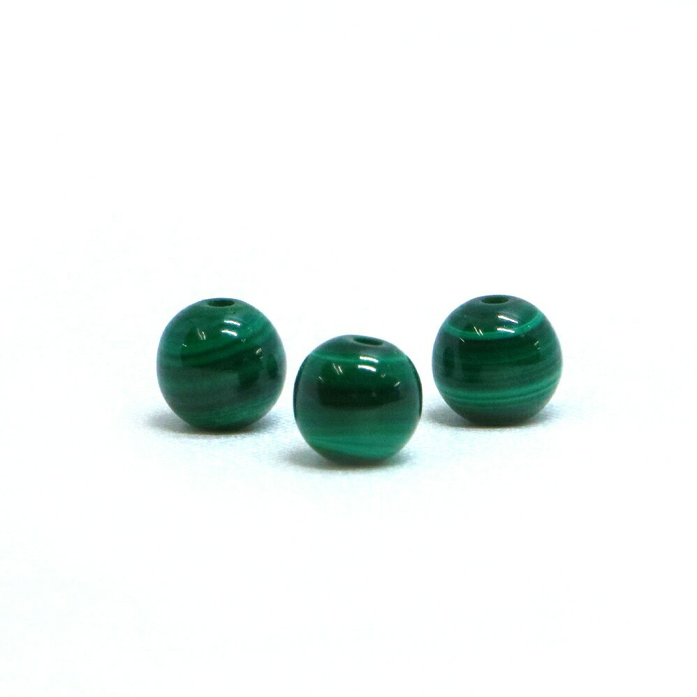 【ビーズサイズ】6mm 【形】丸玉 ※ビーズサイズは0.5mm前後の誤差がある場合がございます 【商品説明】 マラカイトはグリーンを基調とした色合いで白や黒っぽい縞模様が特徴の天然石となります 和名では孔雀石（くじゃくいし）といい、きれいな...