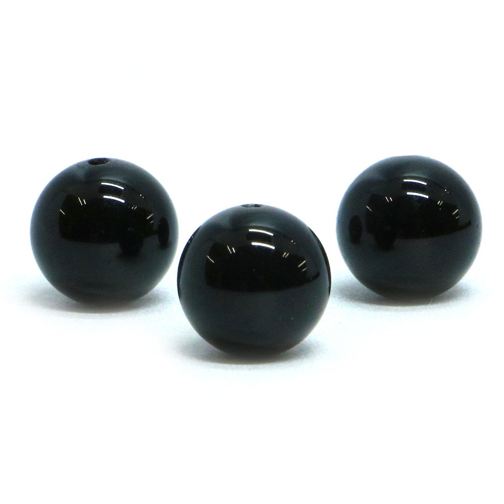 【ビーズサイズ】12mm 【形】丸玉 ※ビーズサイズは0.5mm前後の誤差がある場合がございます 【商品説明】 モリオンは和名を黒水晶（くろすいしょう）といい その名の通り漆黒の黒といった感じの天然石となります 水晶というだけに本来は透明感...