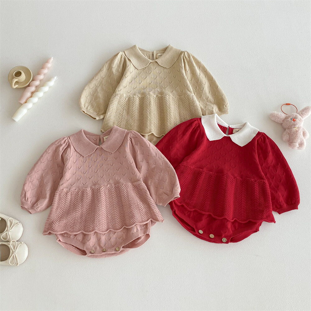 女の子の可愛さを引き立てる、襟付きニット風ロンパース。 2段フリルのスカートデザインで、ワンピースのような上品シルエット。 やわらかく伸縮性のある素材で、動きやすく快適な着心地です。 お出かけや記念日、ハーフバースデー、クリスマスコーデにも...