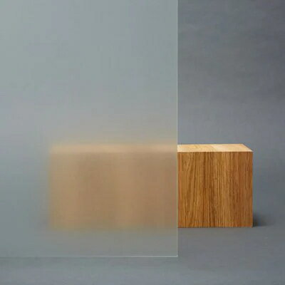 表示価格は10cmの価格となっております。 ご注文は1m以上（10個）から承ります。 ご注文例 1mの場合→10個 2.5mの場合→25個 ロール幅：1270mm ロール長：30m フロスト調のフィルムが光を均一に拡散させるので、光壁用途に...