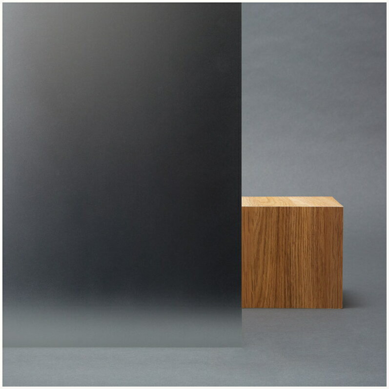 暗室等の遮光用途での使用をお勧めしない製品です。 表示価格は10cmの価格となっております。 ご注文は1m以上（10個）から承ります。 ご注文例 1mの場合→10個 2.5mの場合→25個 ロール幅：1270mm 長さ：25m 【外貼り・反...