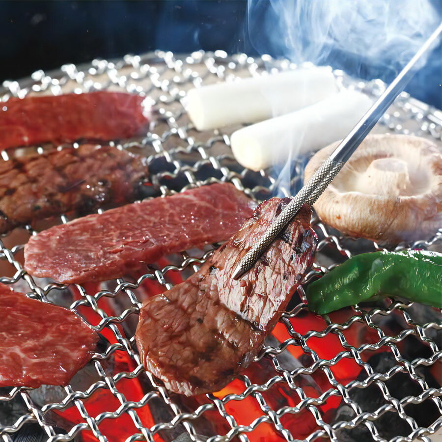 日本が誇るブランド牛「松阪牛」「神戸牛」のモモ、ウデ、バラを焼肉用に職人が丁寧に手切りでカットしました。それぞれのブランド牛の部位の旨味や食感を食べ比べして頂けます。神戸牛の特徴は人肌でも溶けてしまうといわれる繊細な脂。この脂から生まれる美...