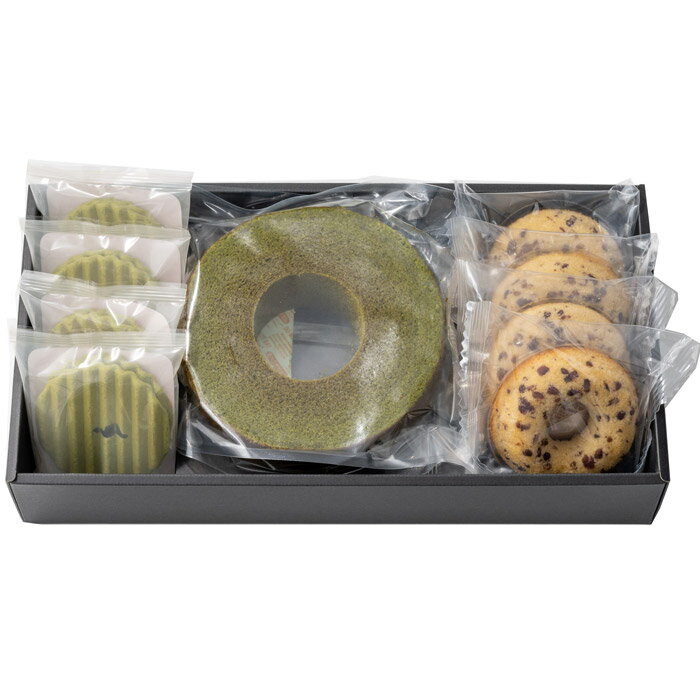 《1箱の内容》 内容／宇治抹茶バウムクーヘン×1個、小豆ドーナツ×4個、ヴァッフェル×4個 箱サイズ／340×182×80mm 重量／880g アレルゲン／卵・乳・小麦 賞味期限／常温60日間 元禄から愛される老舗の宇治抹茶。 元禄元年創業...