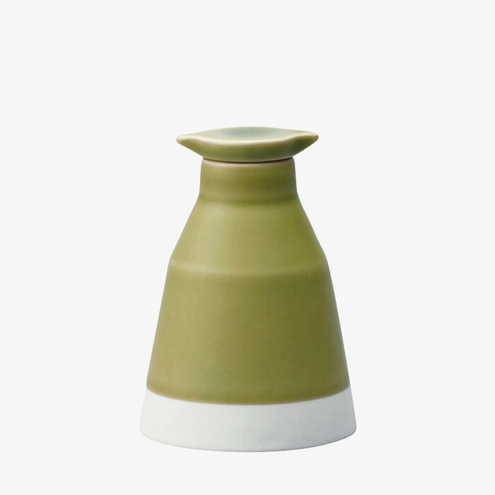 1個の仕様 商品サイズ／φ5.5×H8cm 材質／磁器 商品容量／75ml 商品重量／80g 材質／磁器 産地／波佐見 シンプルな形状をベースにした絵付や色釉などの表現技法を、それぞれ得意とする窯元が担当。職人の技術を活かした、遊び心のある...