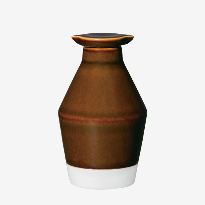 1個の仕様 商品サイズ／φ5.5×H9.5cm 材質／磁器 商品容量／100ml 商品重量／90g 材質／磁器 産地／波佐見 シンプルな形状をベースにした絵付や色釉などの表現技法を、それぞれ得意とする窯元が担当。職人の技術を活かした、遊び心...