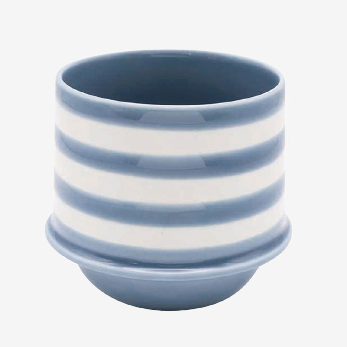 1個の仕様 商品サイズ／φ9×H8cm 材質／磁器 商品容量／275ml 材質／磁器 産地／波佐見　