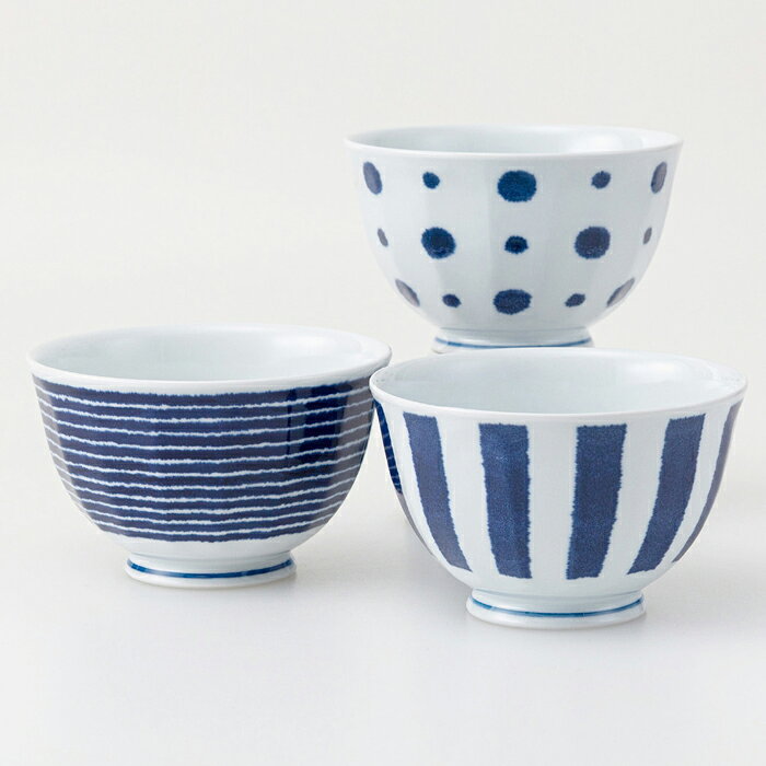 1箱の仕様 内容／(φ13.5×H8.5cm：600ml)×3 箱寸／W15×D14.5×H14.5cm 色ダンボール箱入 材質／磁器 重量／0.7kg 産地／波佐見 野菜たっぷりのフォーやロコモコといったカフェメニューから、うどんや、親子...