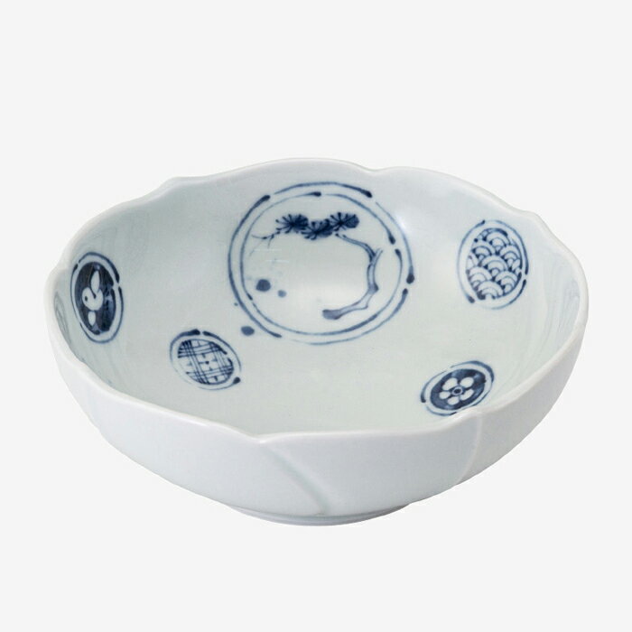1個の仕様 商品サイズ／φ13.5×H5cm 容量／360ml 商品重量／190g 材質／磁器 産地／波佐見 毎日の暮らしの中で必要な食べること。 暮らしを支えるツールとして「器」が存在します。　