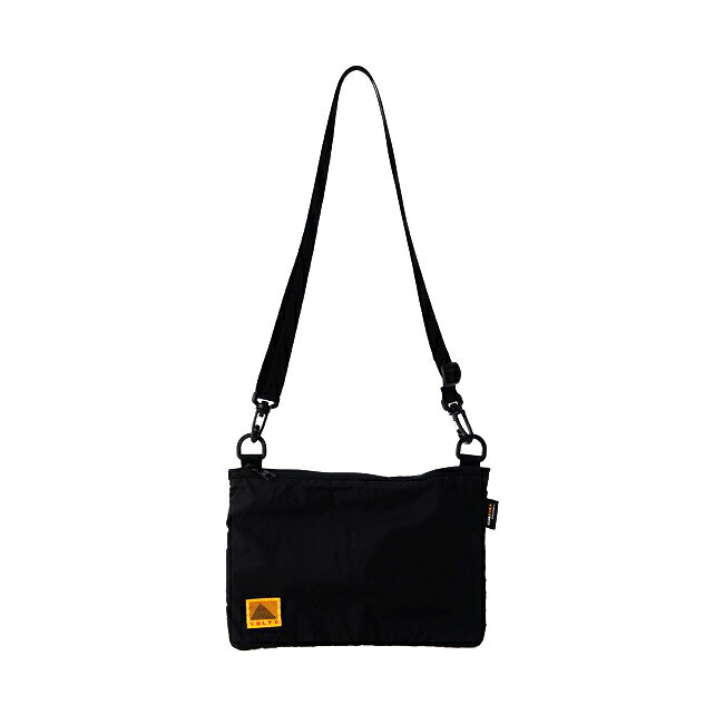 商品説明軽くて撥水性にも優れた、気軽に使えるフラットポーチCORDURA 30D SIL NYLONを使用した、軽量で撥水性に優れたフラットポーチ。80年代の復刻ネームが映える、アウトドアらしい軽快な表情も魅力です。旅行にも普段使いにも取り...